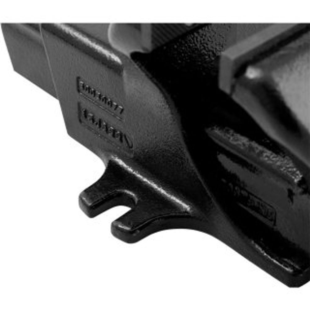 Torno de Bancada Fixo n° 6 em Ferro Fundido Nodular VONDER - Resseg